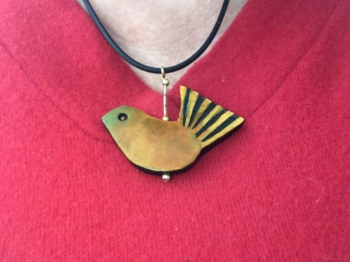 Delighting in Little River’s library – A B'Old Woman